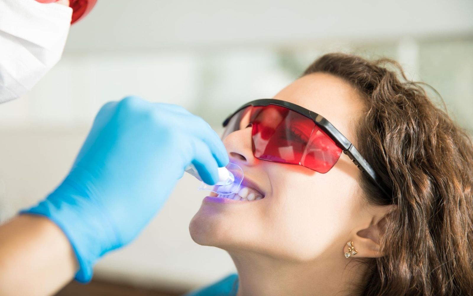 Tooth Whitening Treatment | Atlas University Hospital